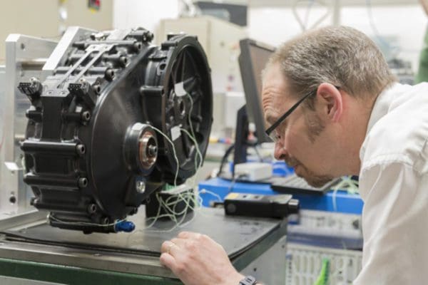 Charged EVs | Xtrac introduces new integrated lightweight EV ...