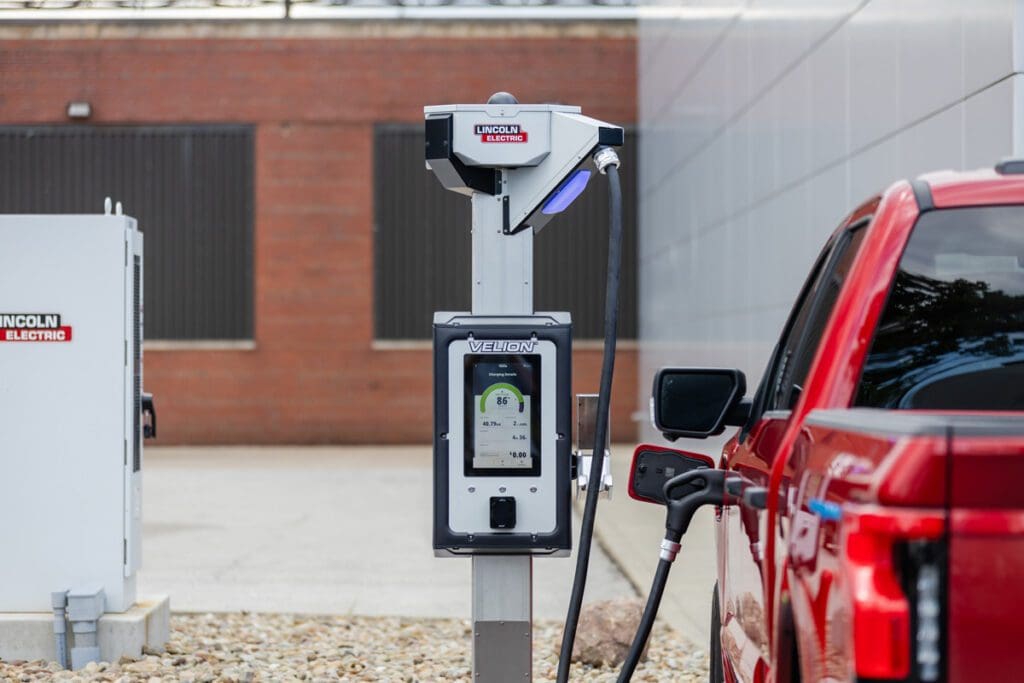 Charged EVs | Lincoln Electric’s Velion 150 kW DC fast charging station ...